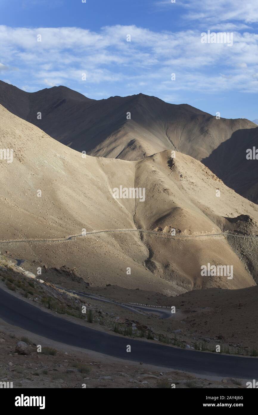 Indian Himalayan road Stock Photo - Alamy