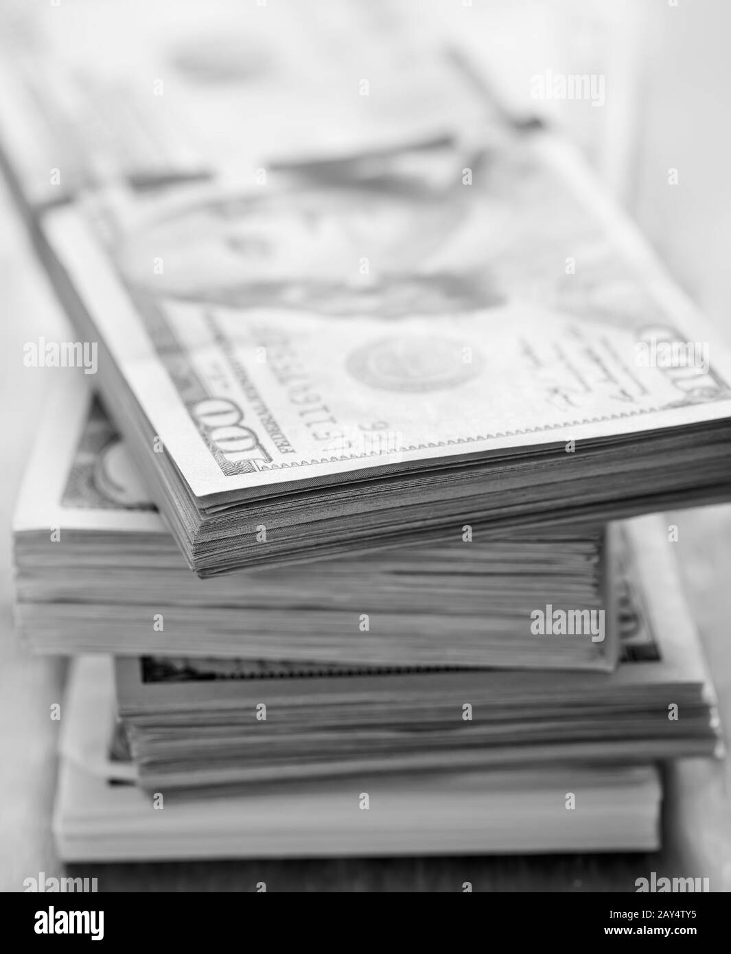 Many $100 us dollar Black and White Stock Photos & Images - Alamy