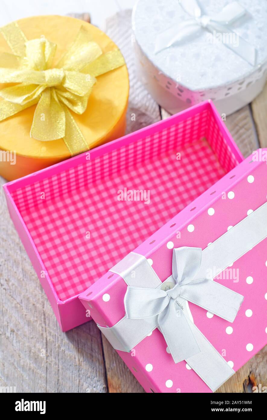 box for present Stock Photo - Alamy