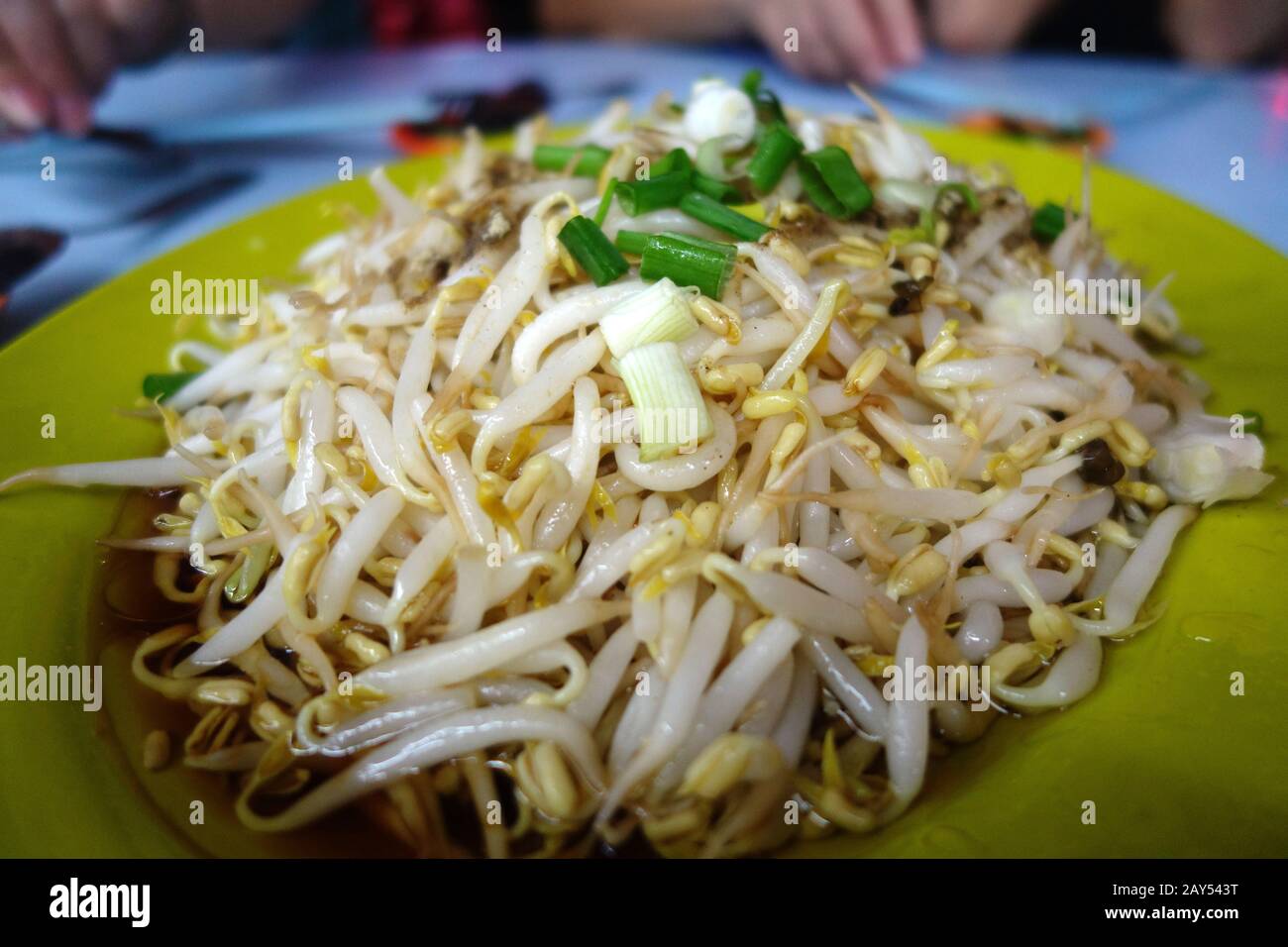 Soya bean sprouts hi-res stock photography and images - Alamy