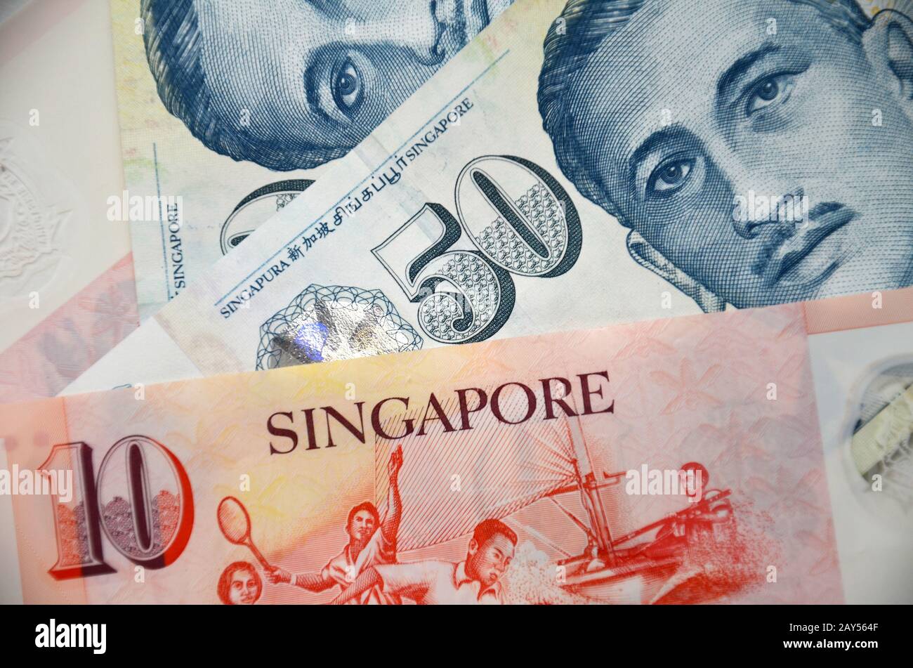 Detail of Singapore banknotes Stock Photo - Alamy