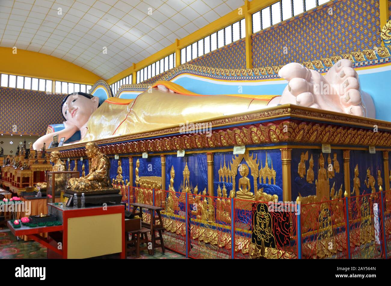 Thai Buddhist Temple in Penang Malaysia Stock Photo - Alamy