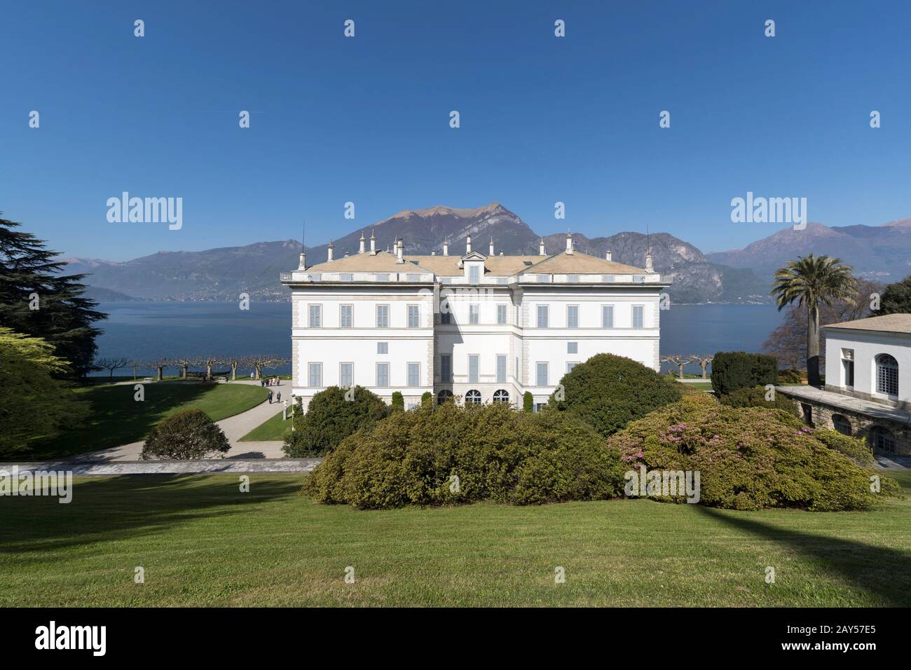 Private garden of the historic villa Villa Melzi d'Eril, Bellagio, Como ...
