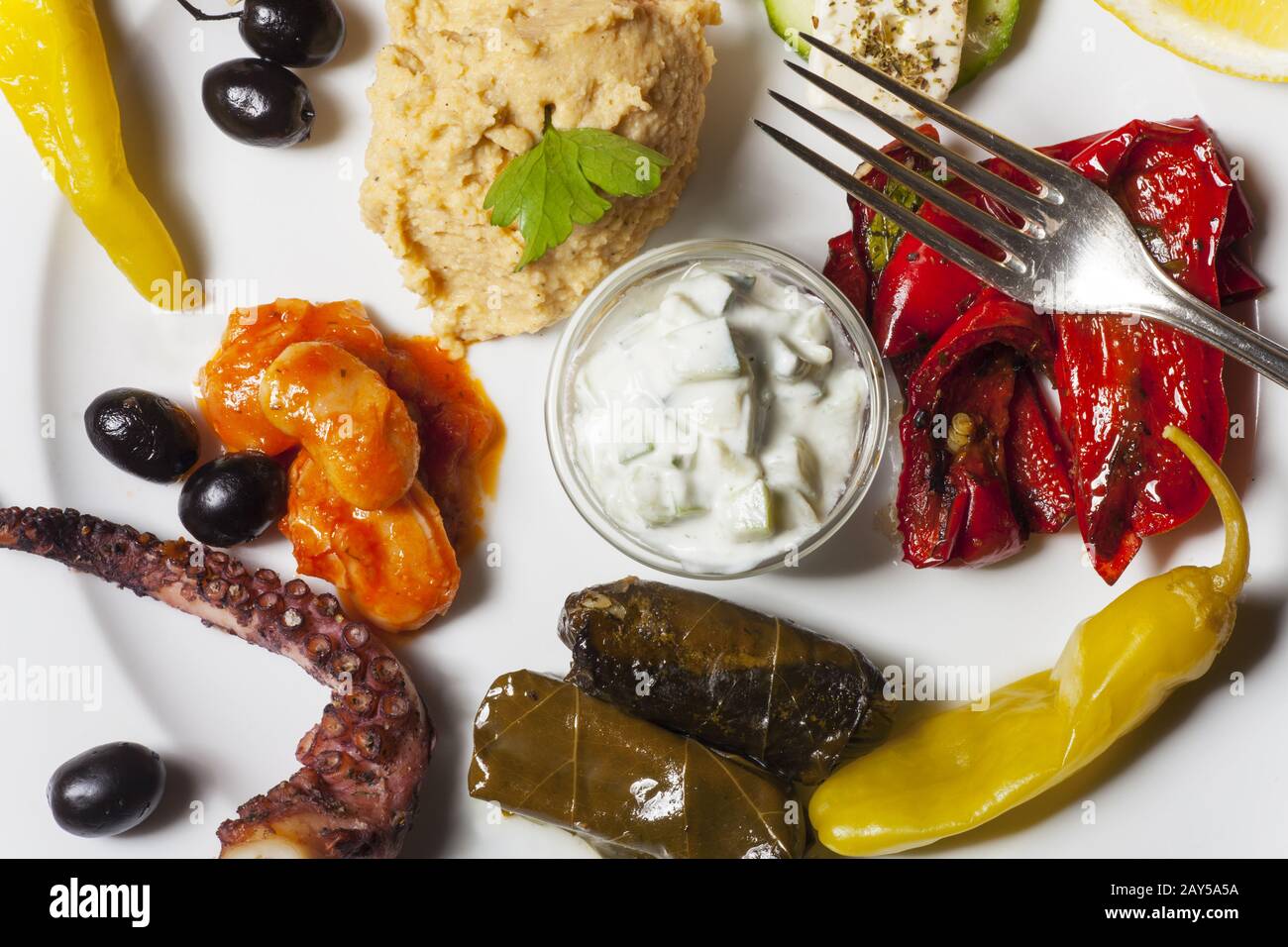 Griechische dolmades hi-res stock photography and images - Alamy