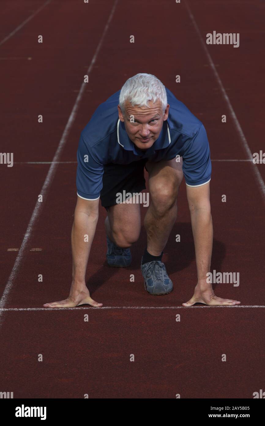 Short track runners hi-res stock photography and images - Alamy