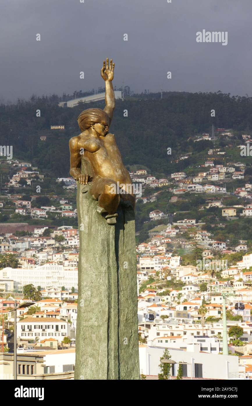 Monument of Autonomy on the Praca da Autonomia Stock Photo - Alamy