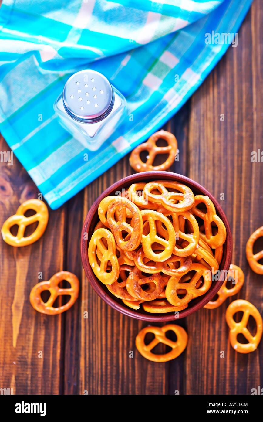 Soft pretzel sticks hi-res stock photography and images - Alamy