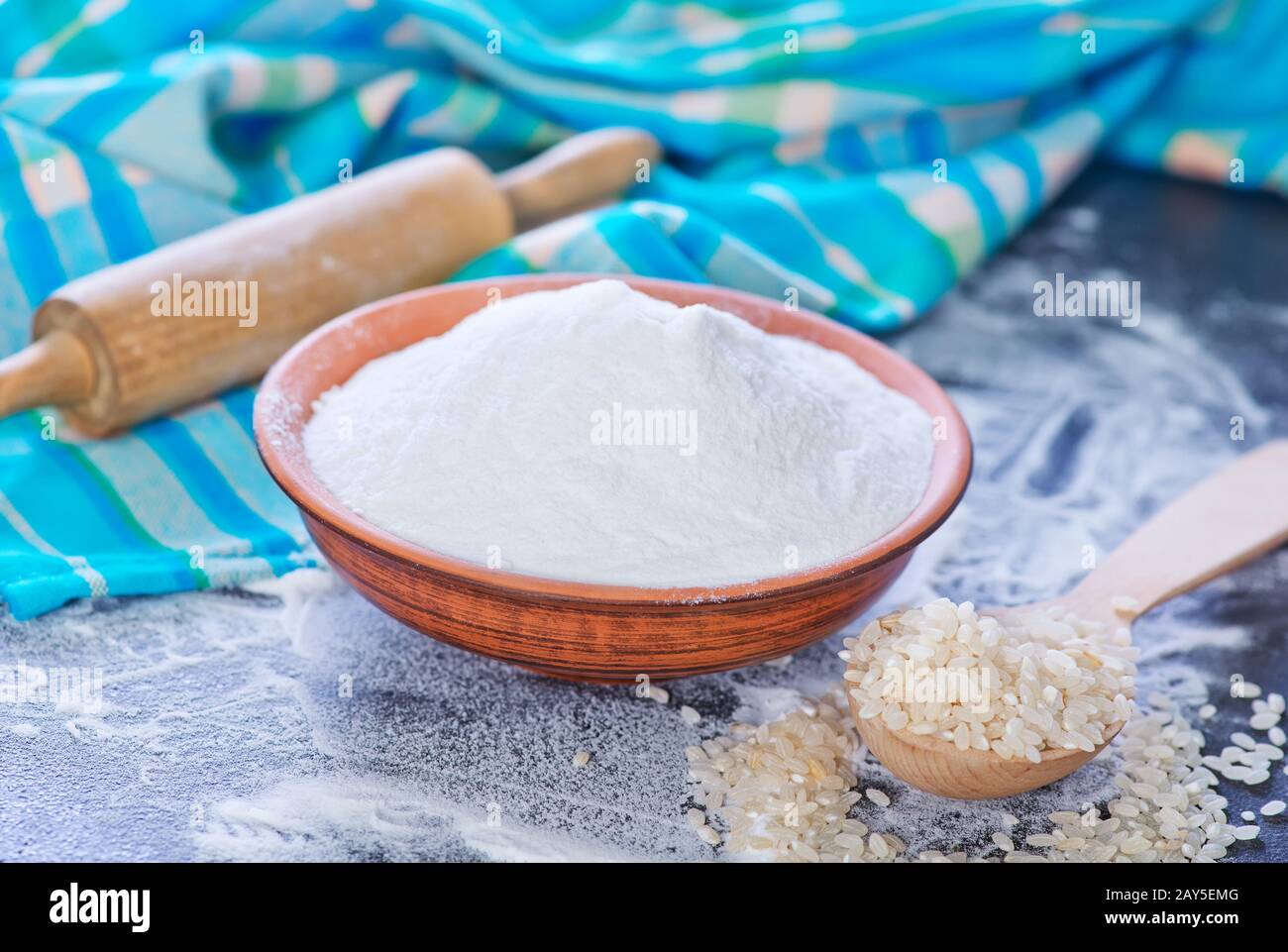 Wholemeal rice flour hi-res stock photography and images - Alamy