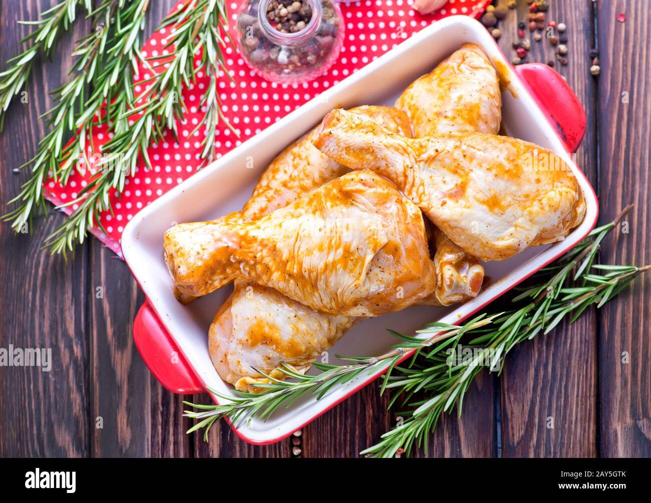 raw chicken legs Stock Photo - Alamy