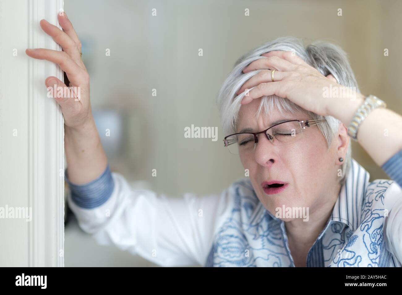 Headaches hi-res stock photography and images - Alamy Headaches hi-res stock photography and images - Alamy
