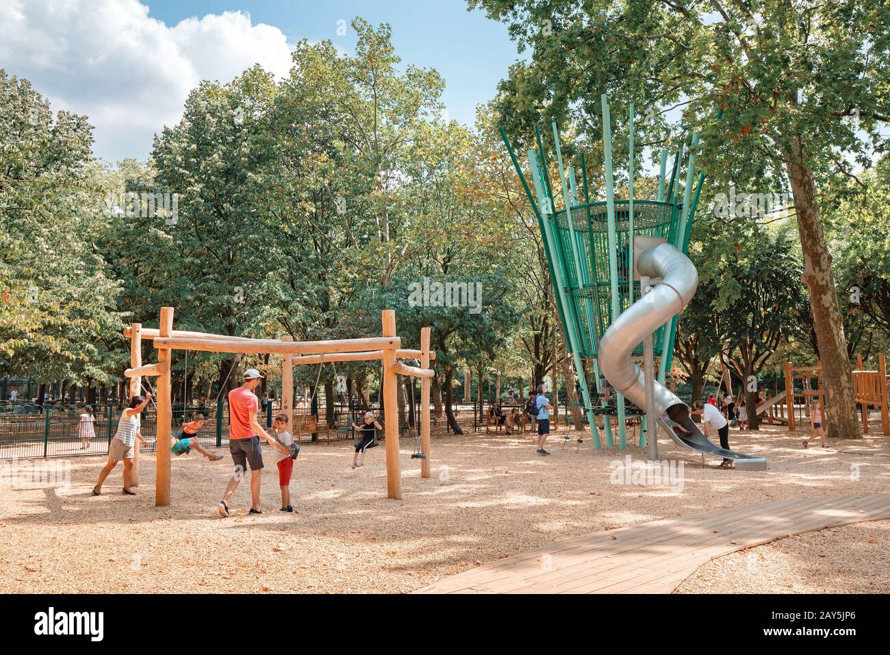 Children playground paris france hi-res stock photography and images ...