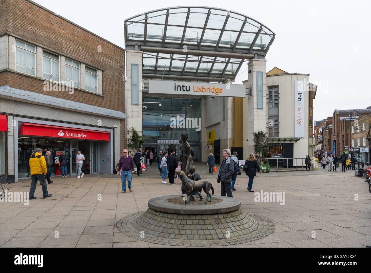 Intu uxbridge hi-res stock photography and images - Alamy