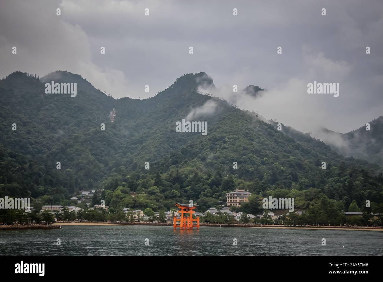 The great torri gate of Miyajima Island, Japan Stock Photo - Alamy