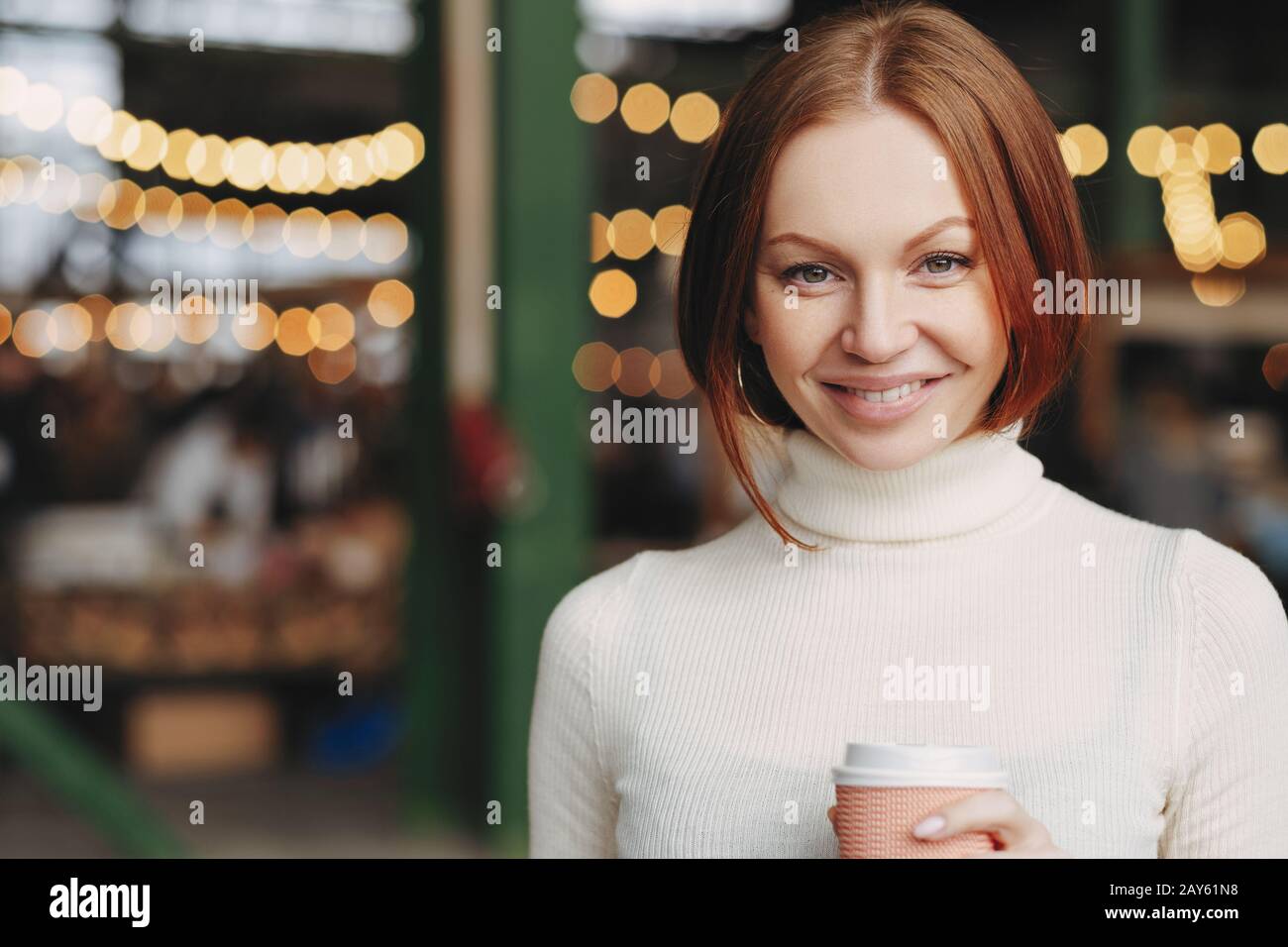 Gentle pose hi-res stock photography and images - Alamy