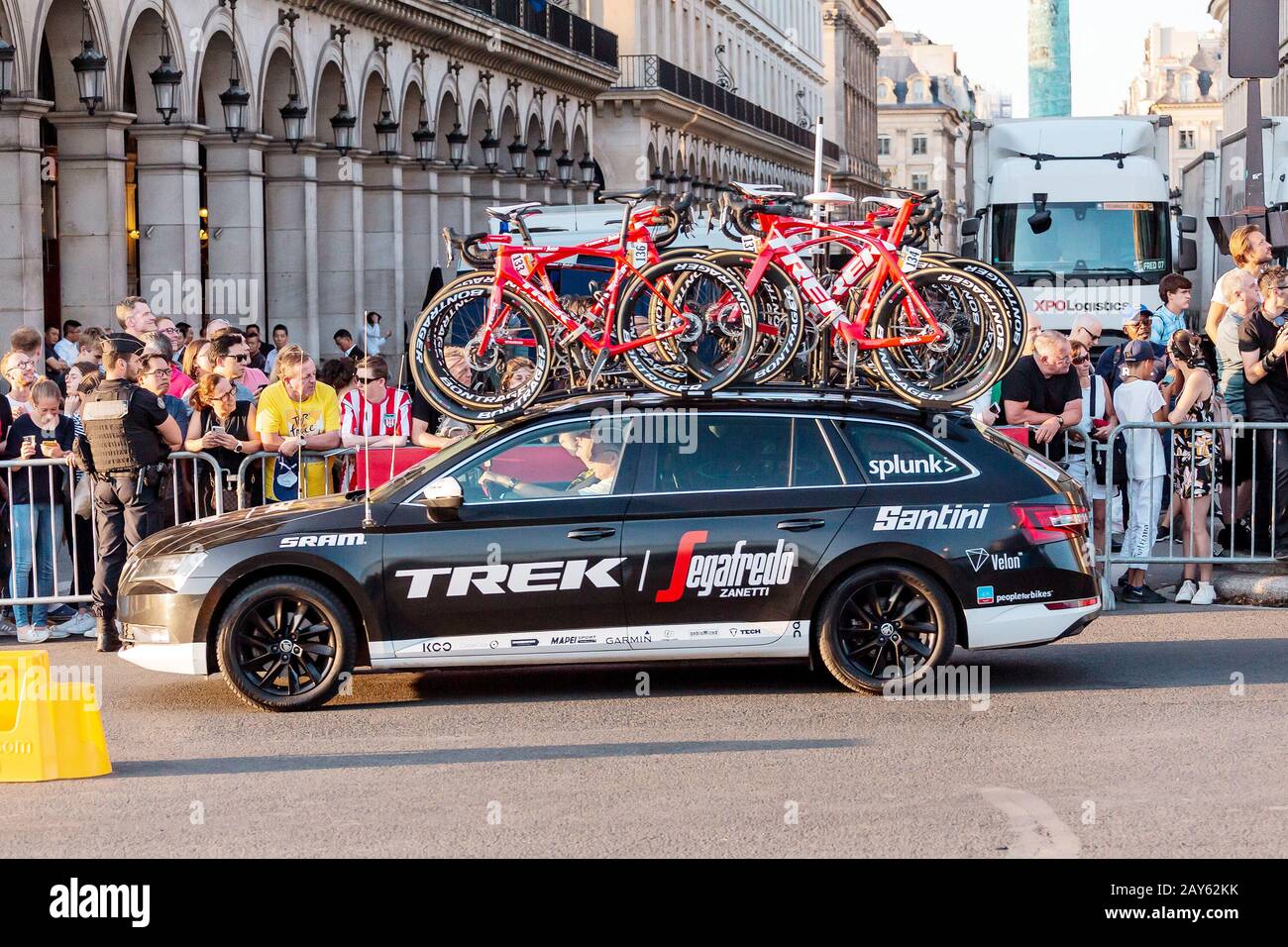 28 July 2019, Paris, France: Support team car at the last stage of the ...