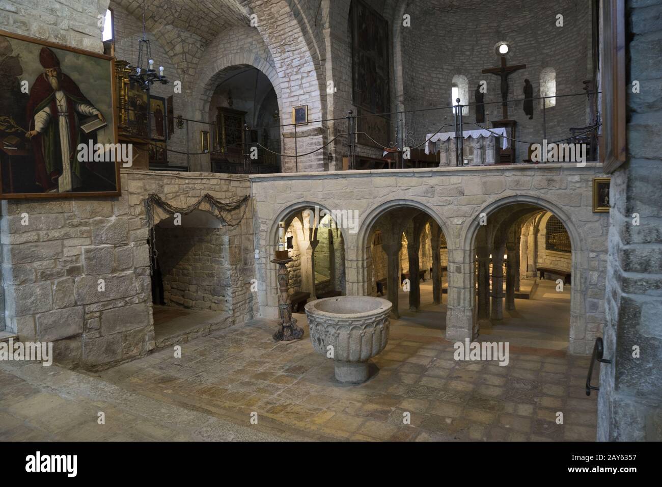 Romanesque churches in the village of Taull in the Spanish Pyrenees ...