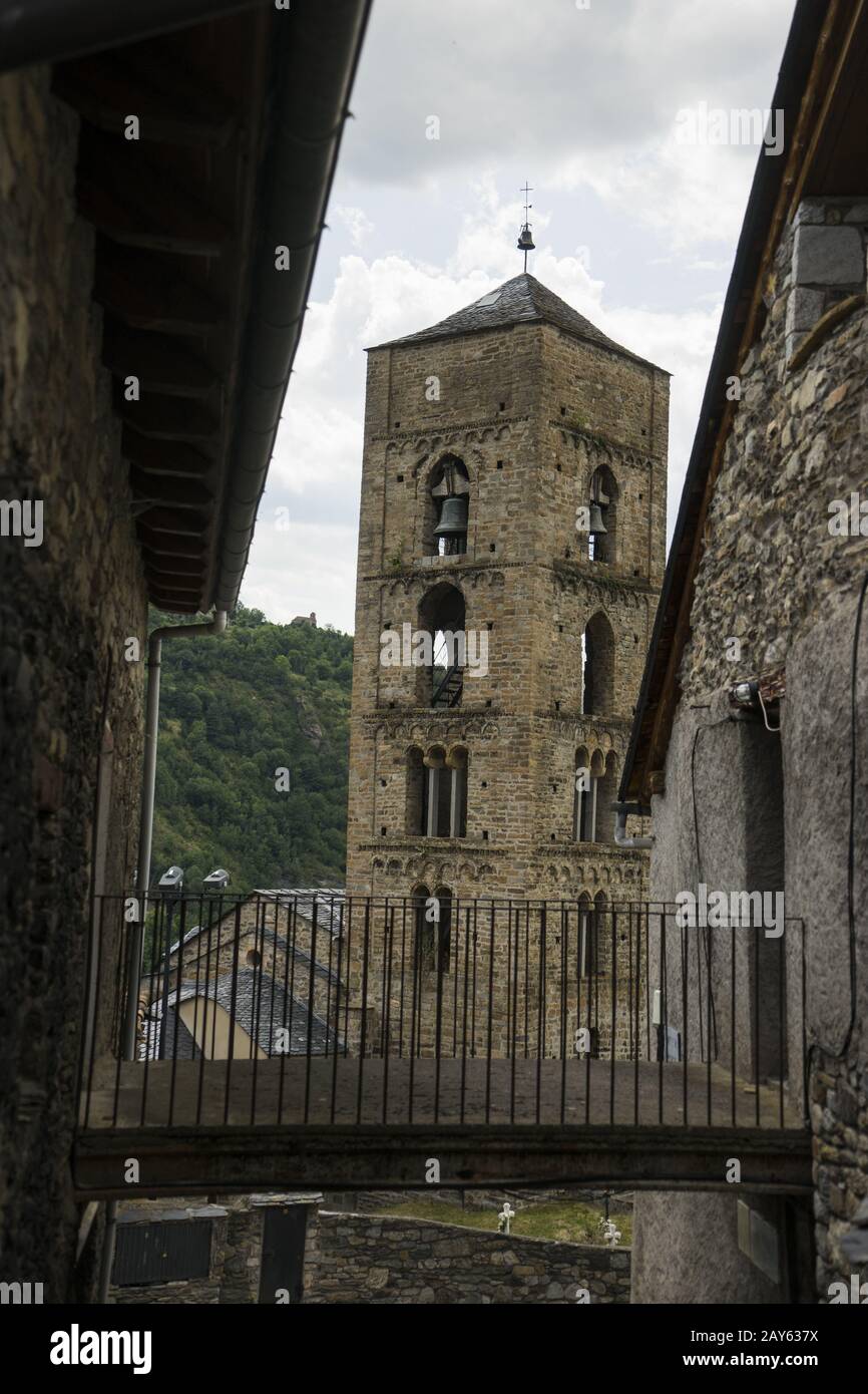 Romanesque churches in the village of Taull in the Spanish Pyrenees ...