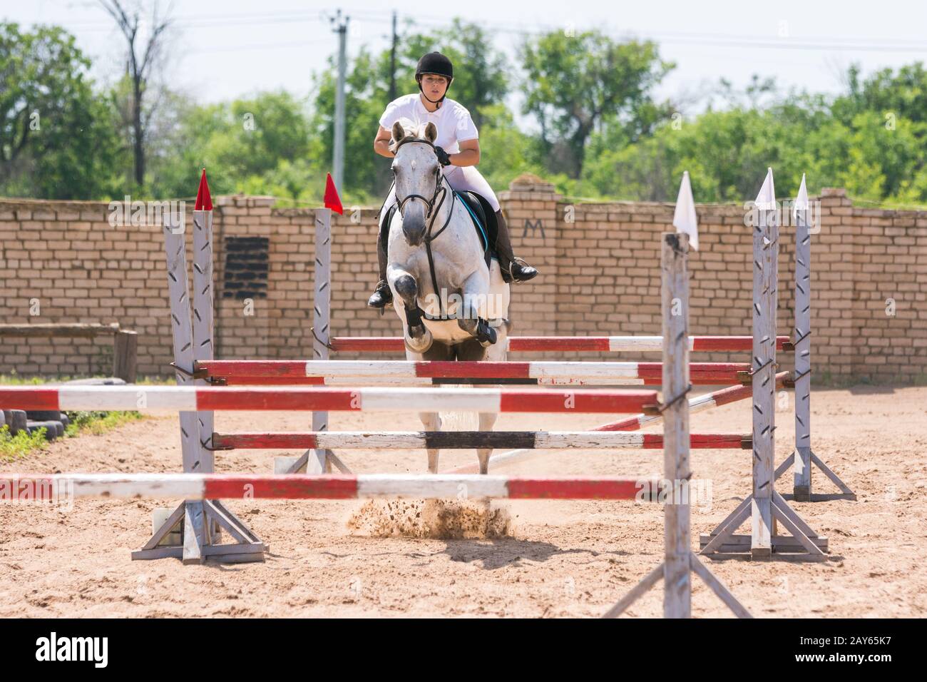 Jumping barriers hi-res stock photography and images - Alamy