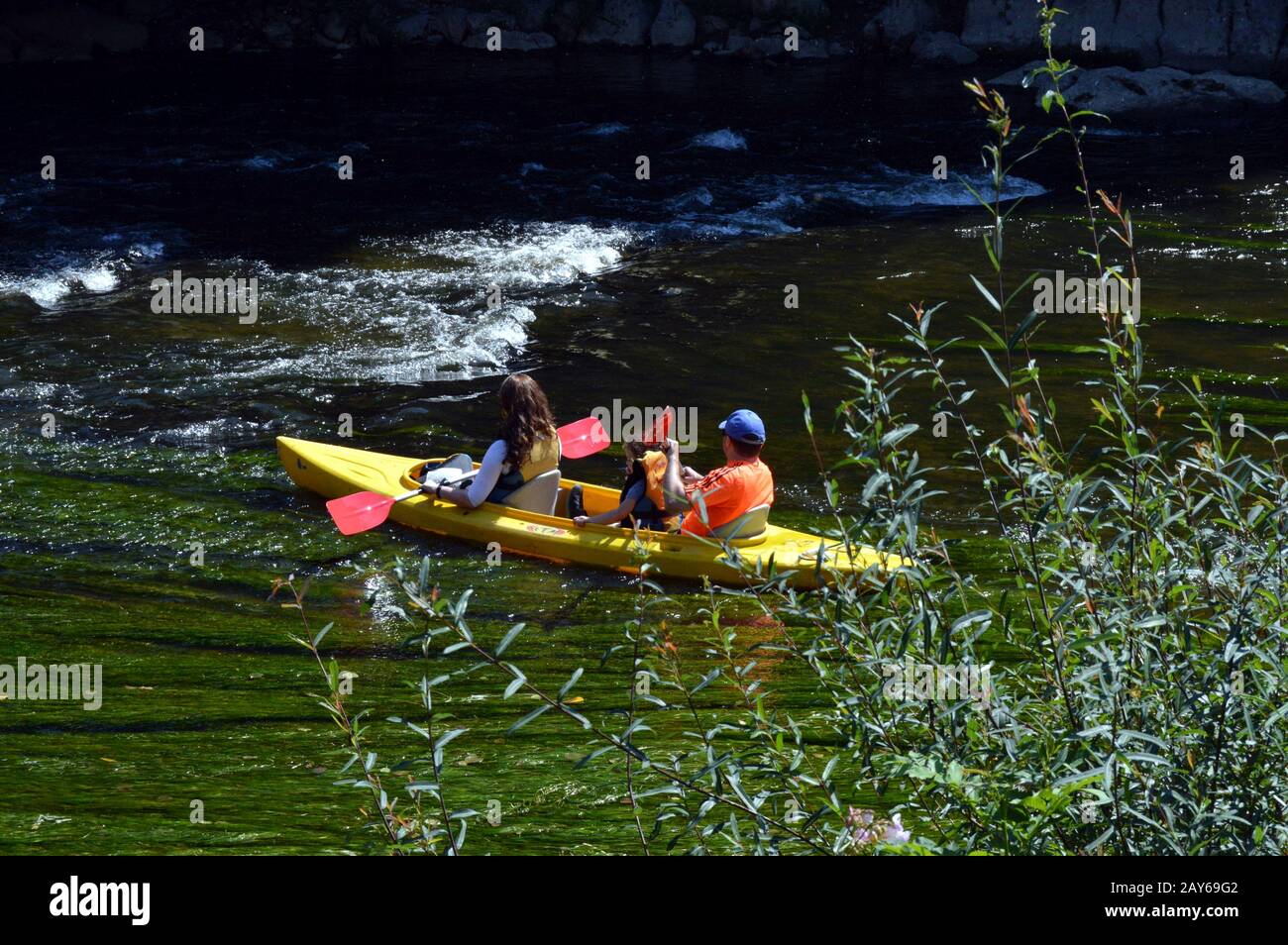 Two kayaking children hi-res stock photography and images - Alamy
