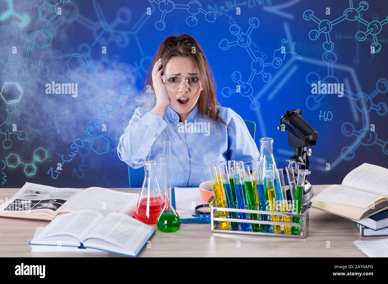 Horror woman experiment hi-res stock photography and images - Alamy