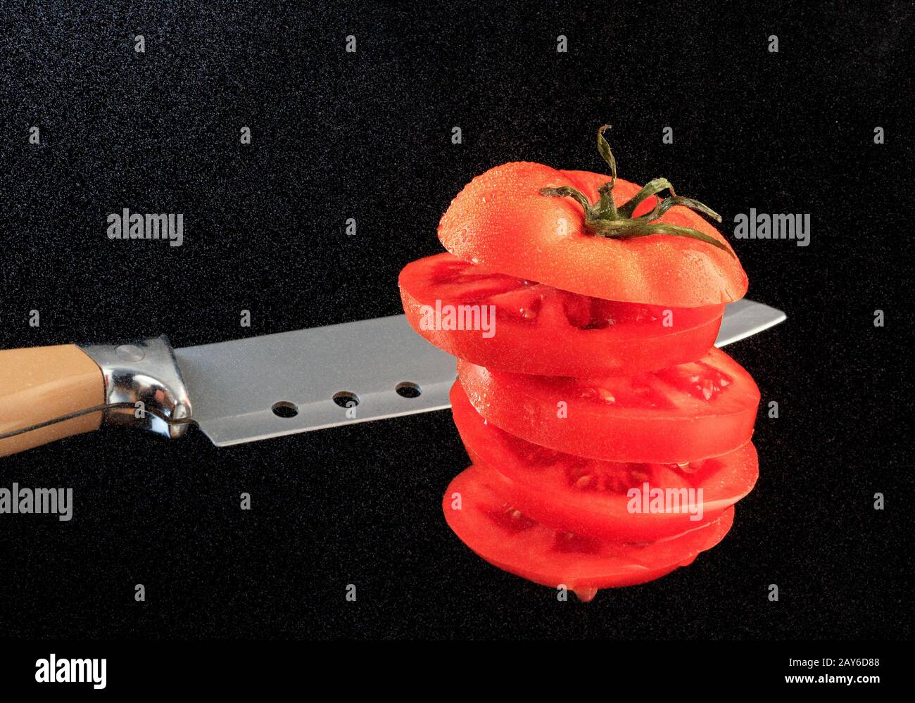 Flying tomato hi-res stock photography and images - Alamy