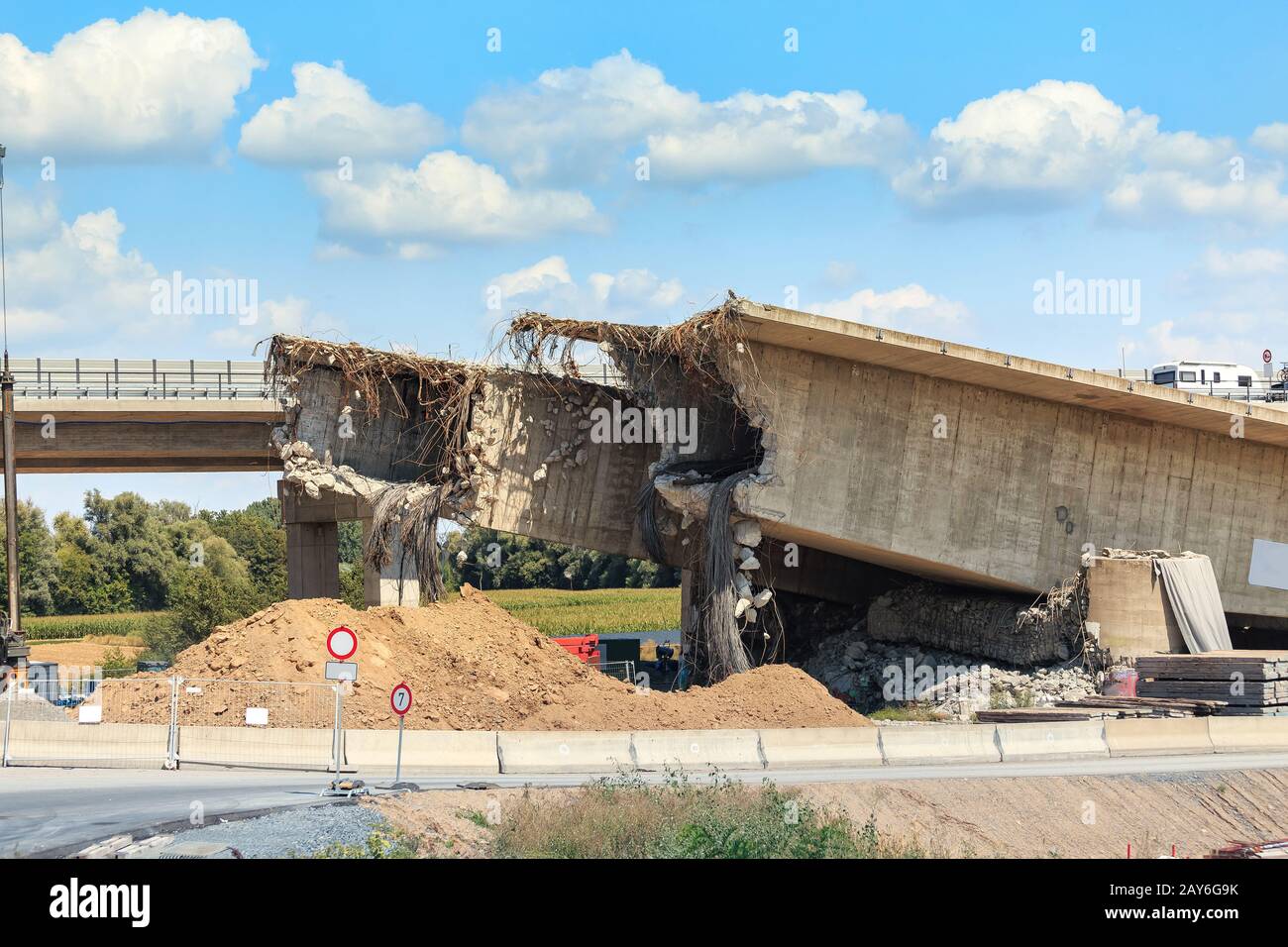 Corrosion Bridge Stock Photos & Corrosion Bridge Stock Images - Alamy