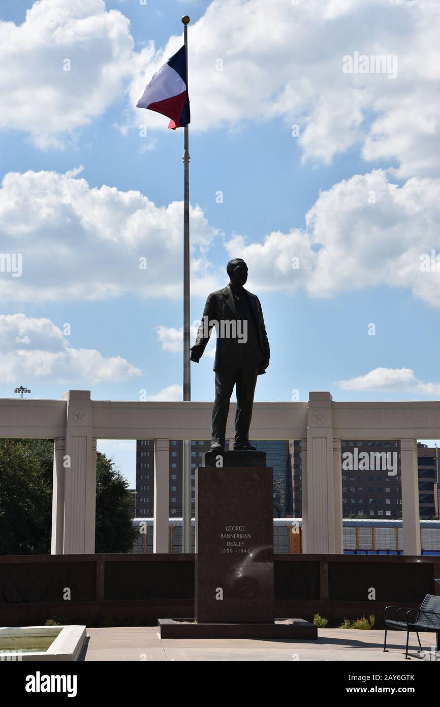 George Bannerman Dealey Monument in Dealey Plaza in Dallas, Texas Stock ...