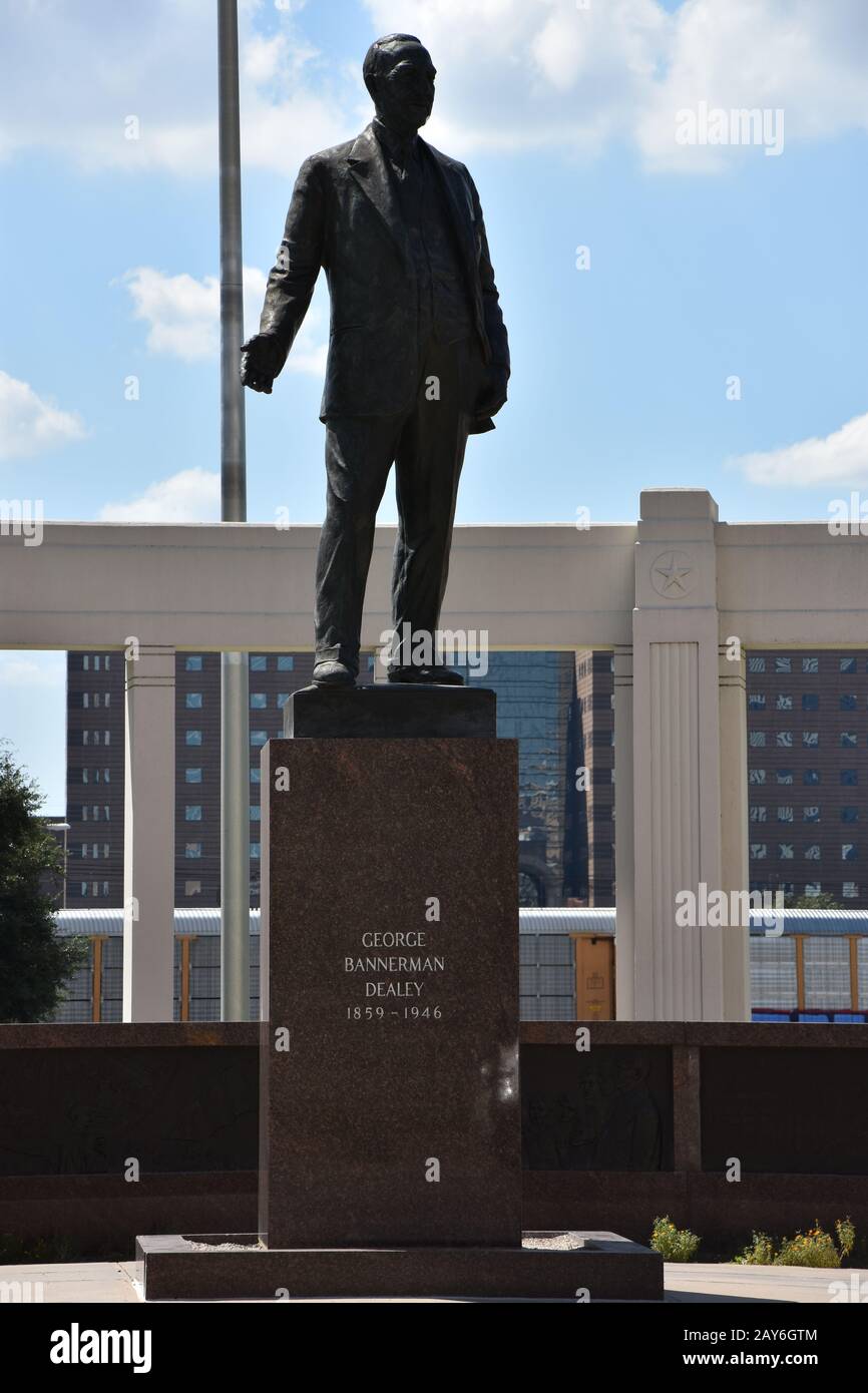 George Bannerman Dealey Monument in Dealey Plaza in Dallas, Texas Stock ...