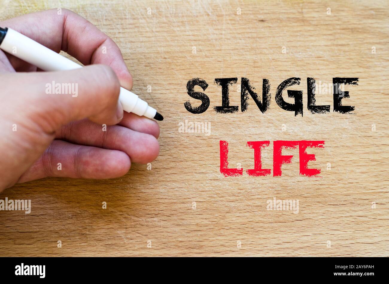 Single life text concept Stock Photo - Alamy