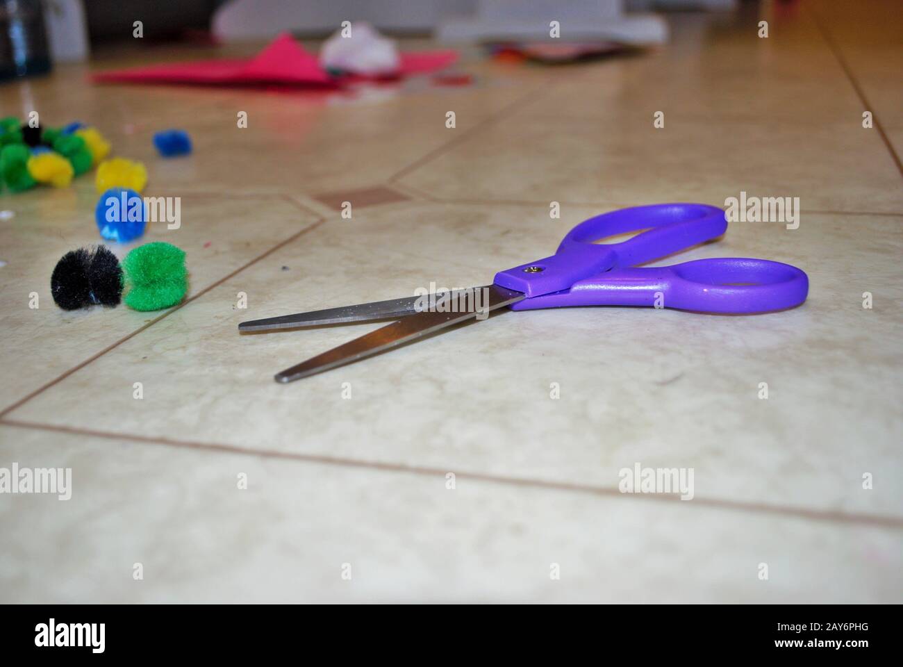 Craft scissors glue hi-res stock photography and images - Alamy