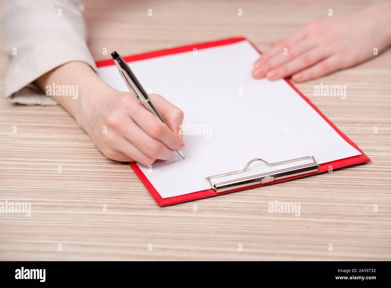 Hand writing memo in business concept Stock Photo - Alamy