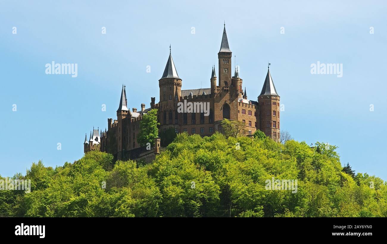 The Hohenzollern Castle on the Mountain Zollerberg Stock Photo - Alamy