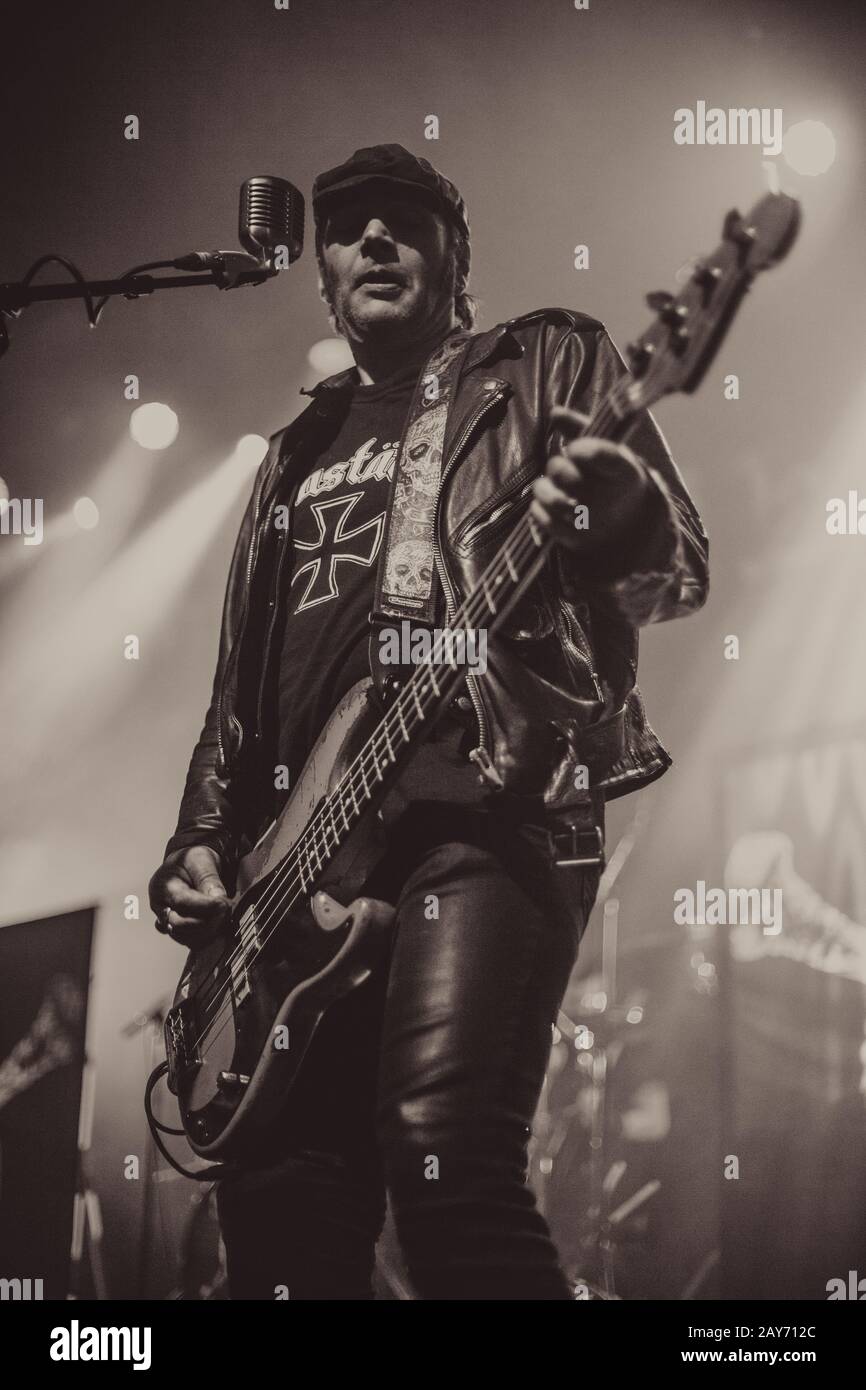 Danny McCormack bassist from the wildhearts live at o2 riz manchester ...