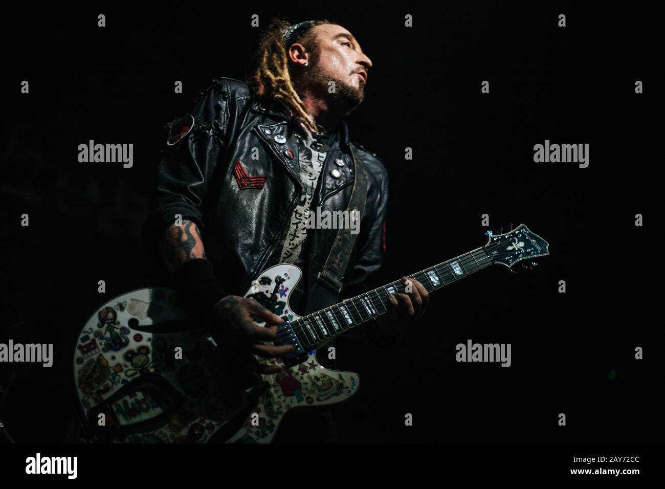 Singer guitarist ginger wildheart hi-res stock photography and images ...