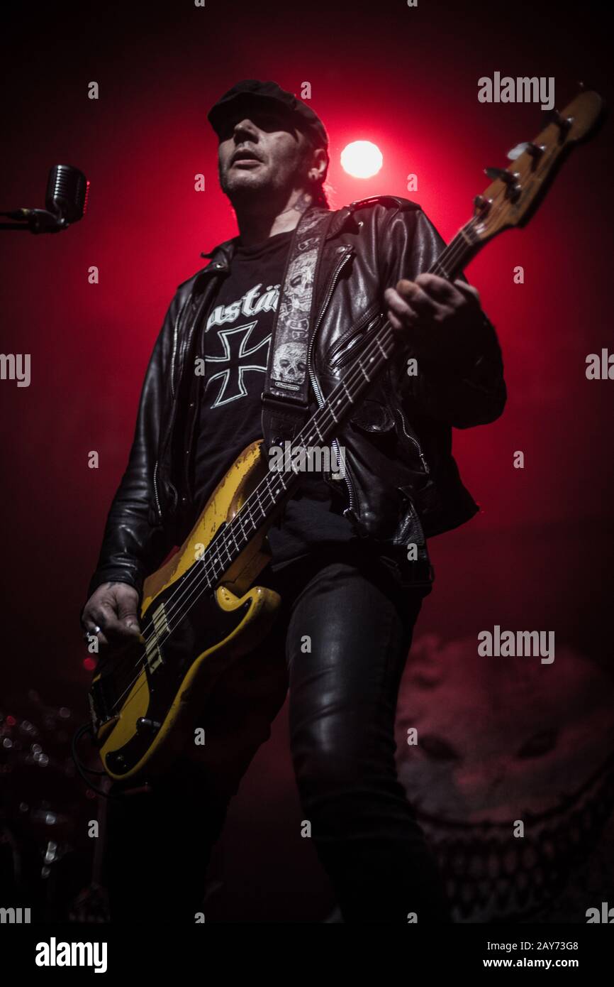 Danny McCormack bassist from the wildhearts live at o2 riz manchester ...