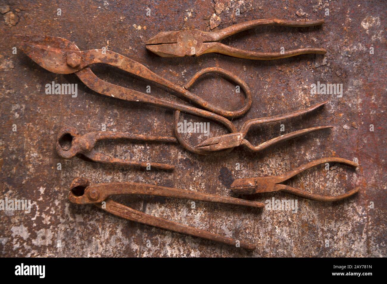 Old accessories hi-res stock photography and images - Alamy