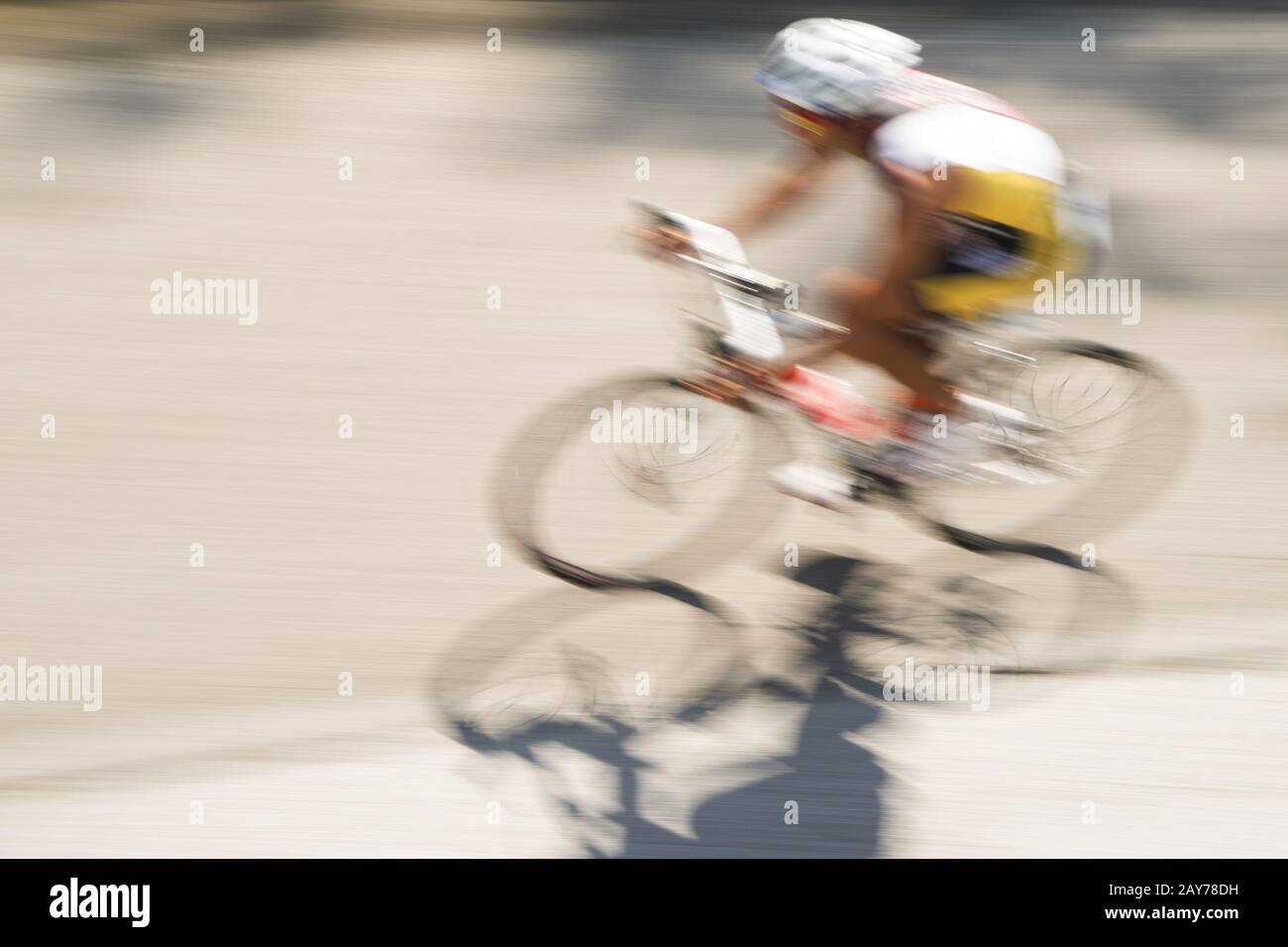 Racing bicycles hi-res stock photography and images - Alamy