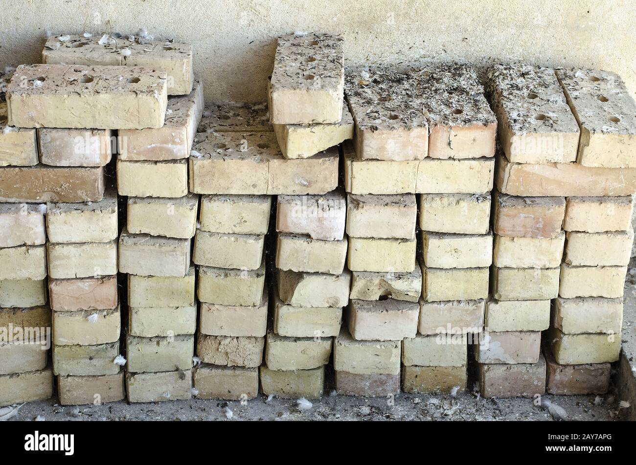 Pile of old bricks Stock Photo - Alamy