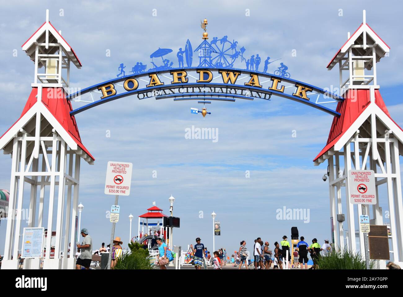 The famous Boardwalk sign in Ocean City, Maryland Stock Photo - Alamy