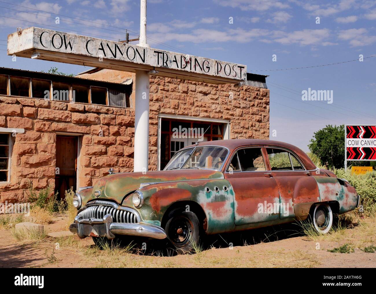 Twin rocks trading post hi-res stock photography and images - Alamy
