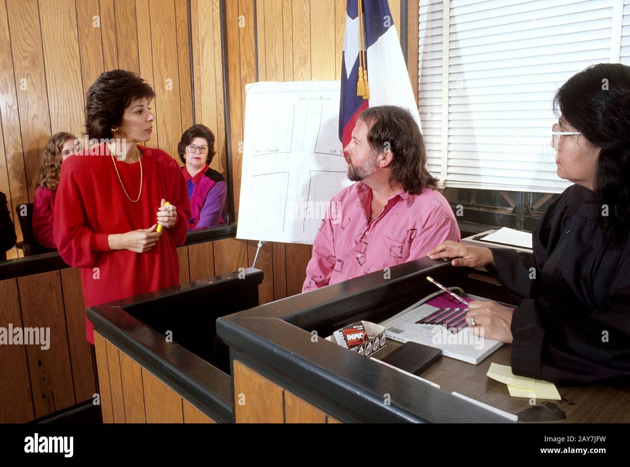 Court room jury hi-res stock photography and images - Alamy