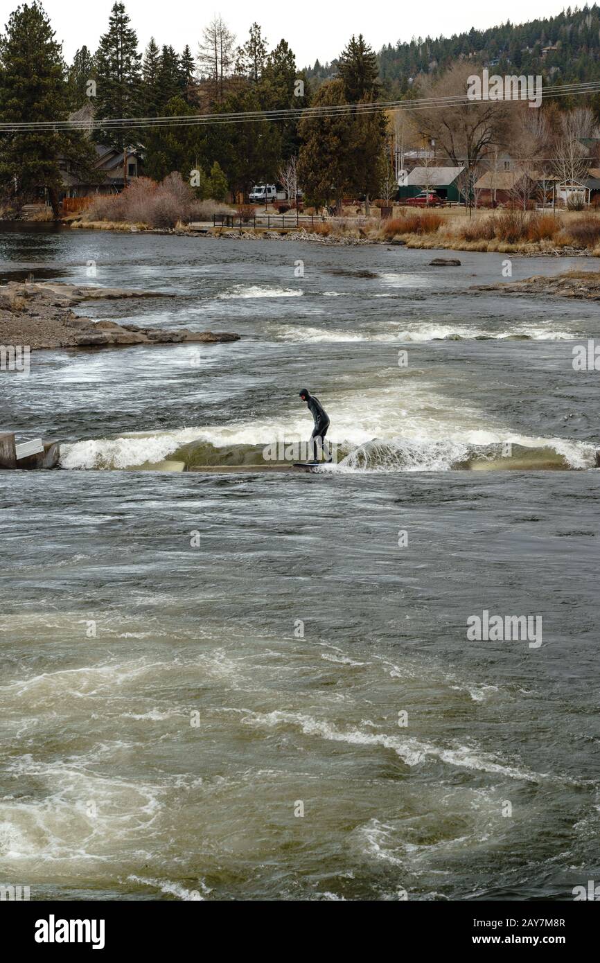 Bend oregon deschutes river hi-res stock photography and images - Alamy