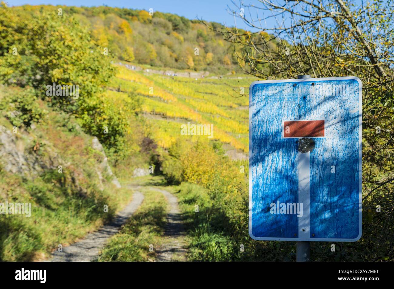 No passage traffic sign hi-res stock photography and images - Alamy