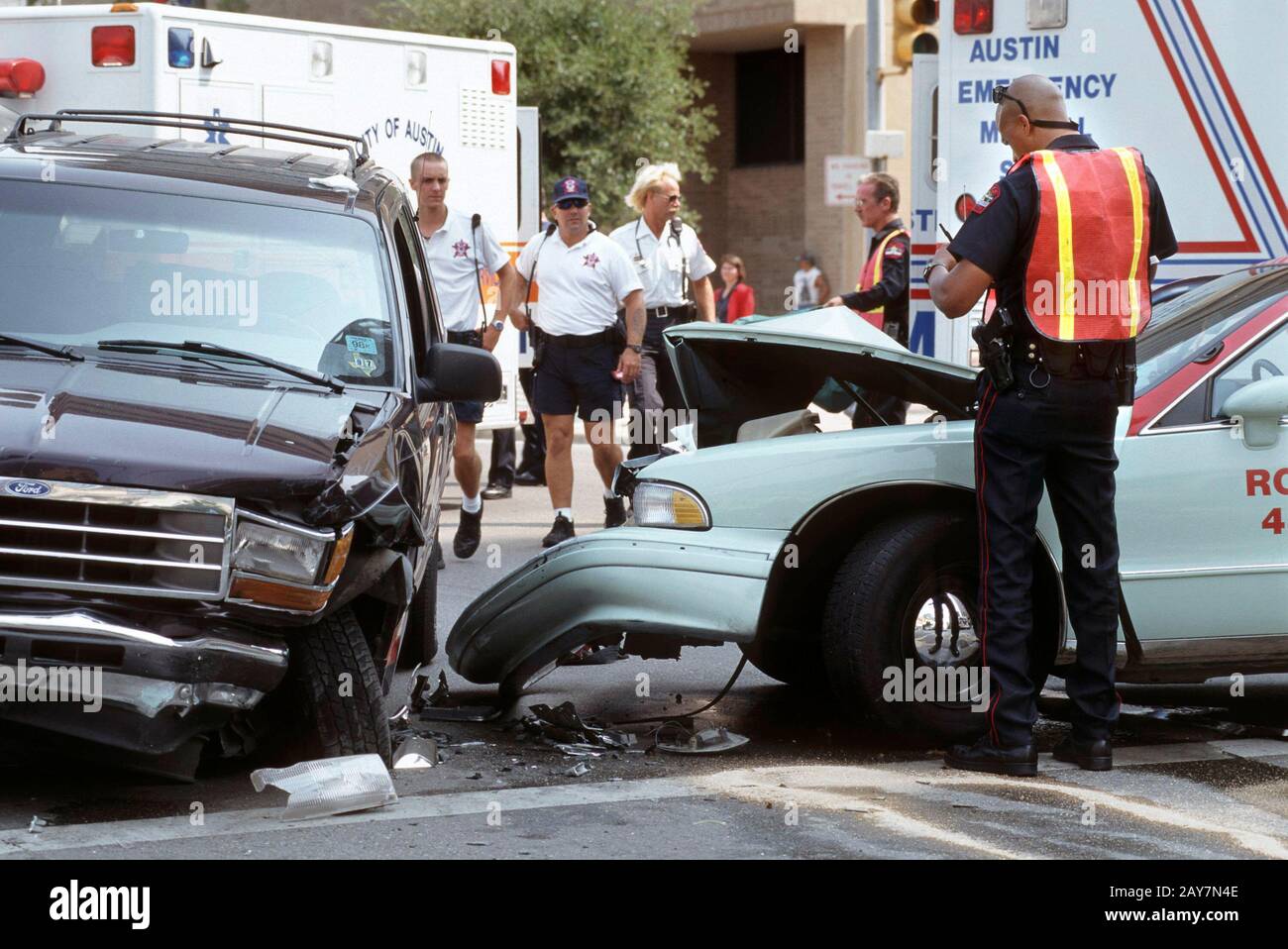 Fender bender hi-res stock photography and images - Alamy