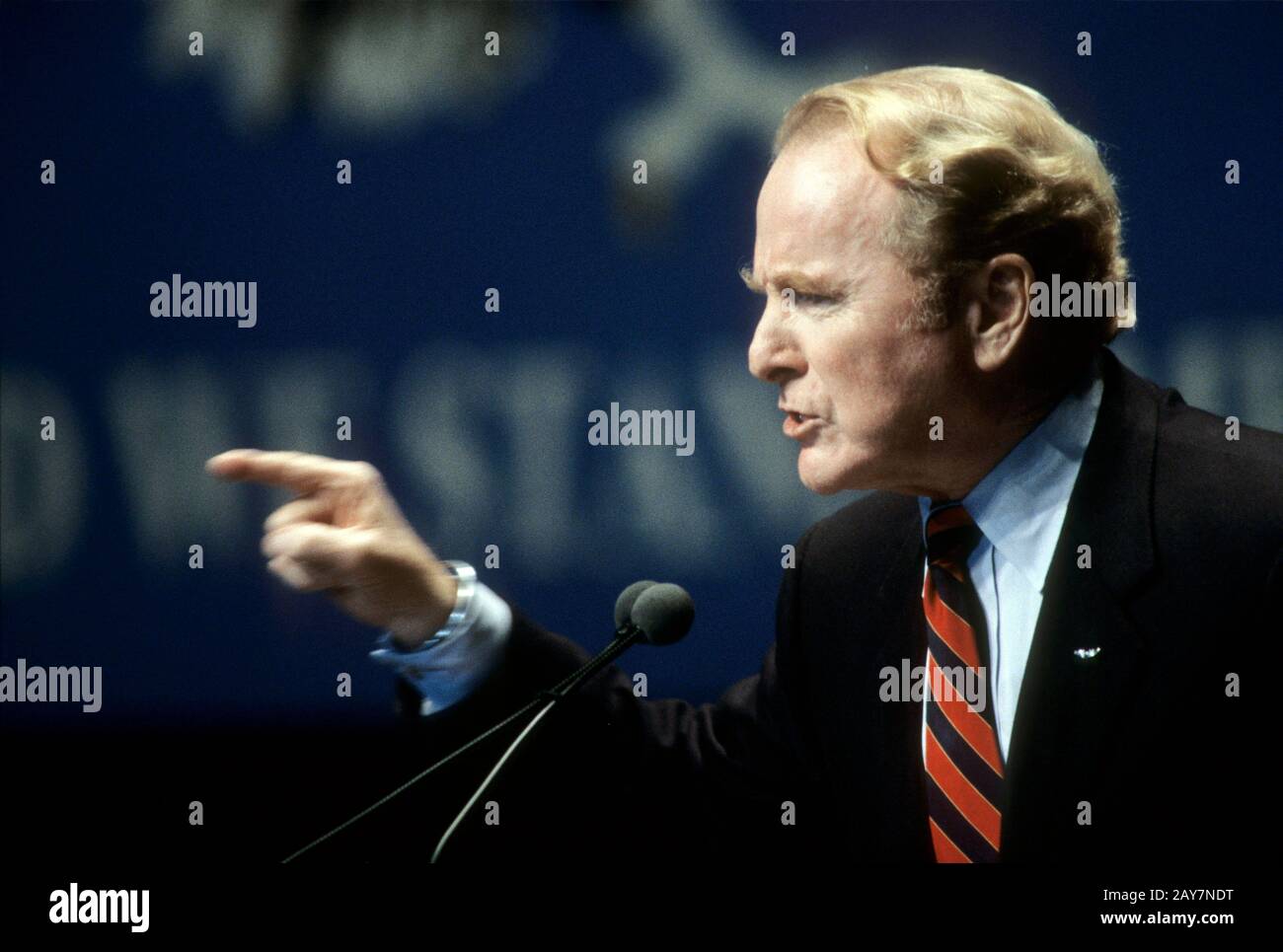 Rep bob dornan hi-res stock photography and images - Alamy