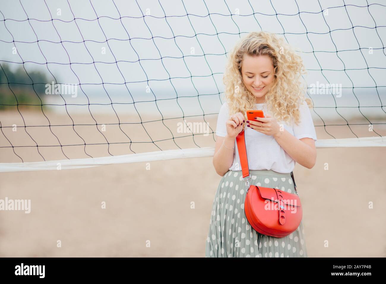 Attractive female model hi-res stock photography and images - Alamy