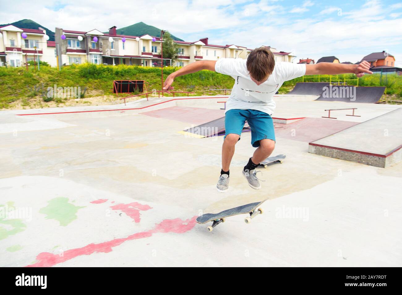 Boy skate park hi-res stock photography and images - Alamy