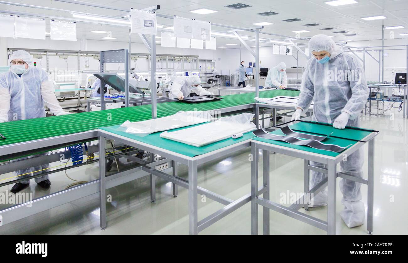 How led television work hi-res stock photography and images - Alamy