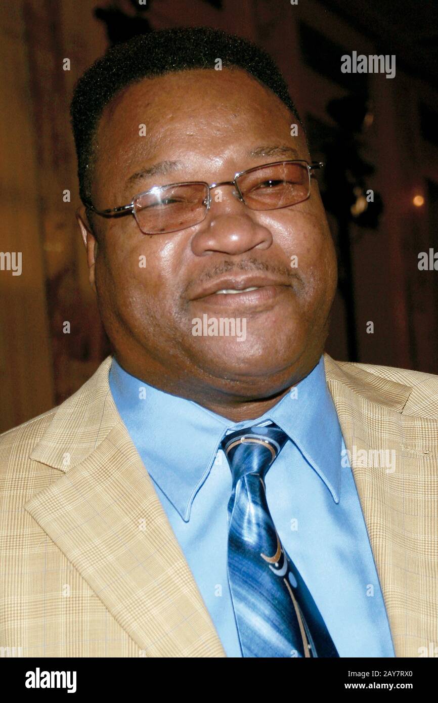 Larry holmes hi-res stock photography and images - Alamy