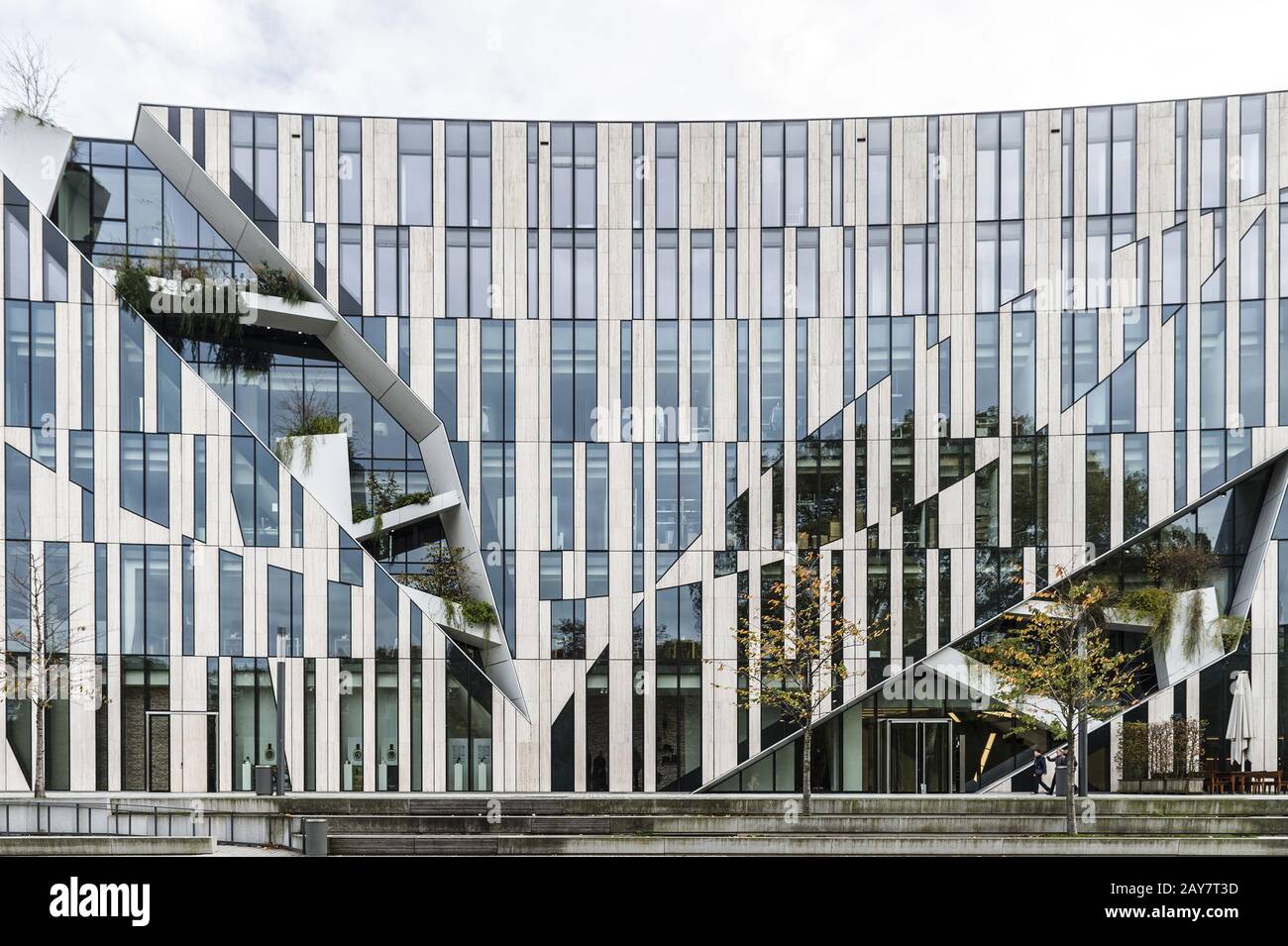 Bow windows architecture hi-res stock photography and images - Alamy